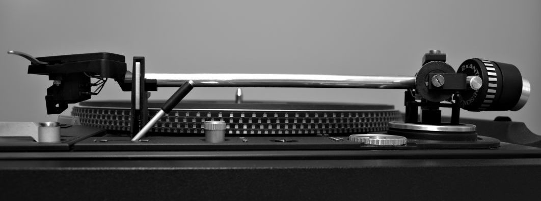 Anatomy of a turntable - Turntable Adjustment