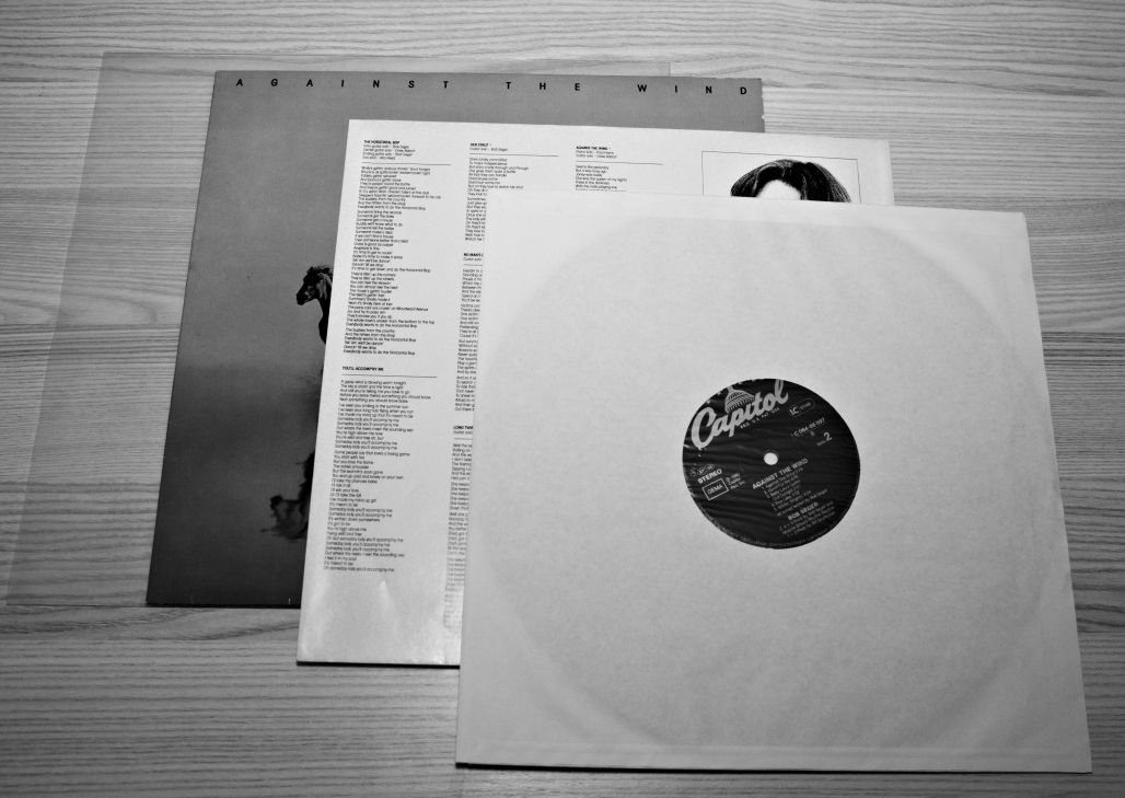 How to Handle a Record like a Pro - Turntable Adjustment